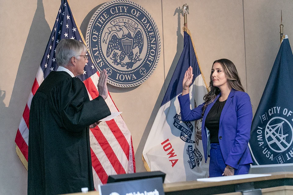 Jazmin Newton was sworn in as Davenport Alderwoman at Large | Jazmin E ...